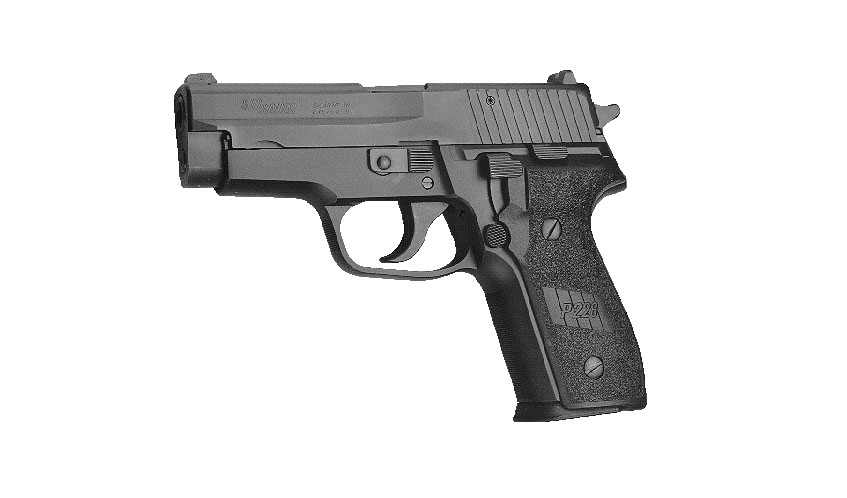 Sig Sauer P228: La pistola de cabecera del SAS y del Delta Force - Arma ...
